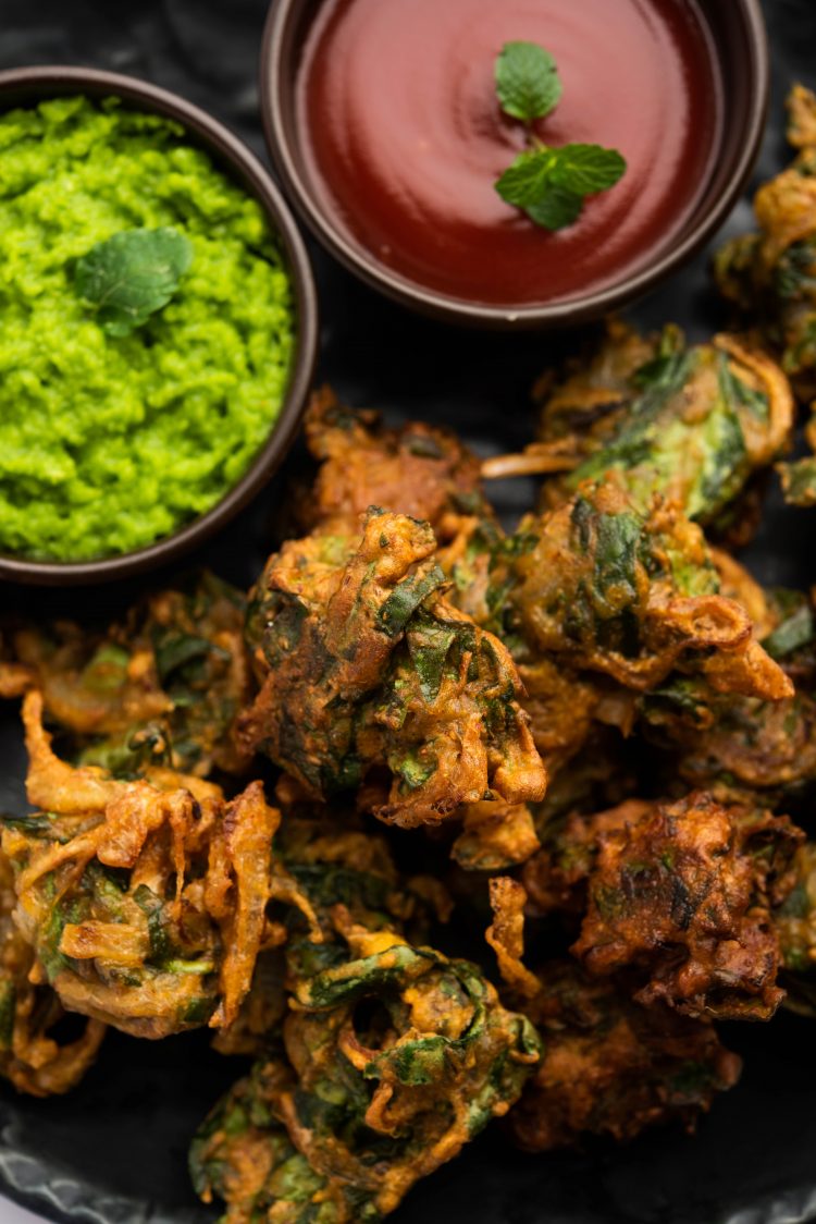 Crispy Crunchy Palak Pakora – Your Desi Kitchen